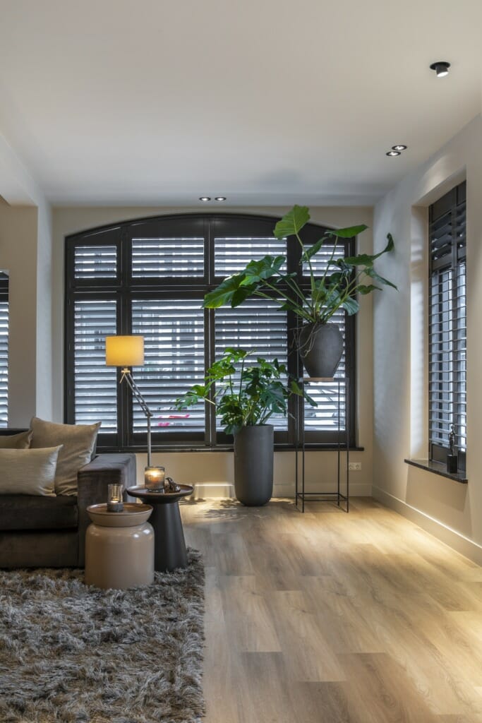 Shutters: de ideale raamdecoratie voor jouw bijzondere raamvorm - Zonnelux